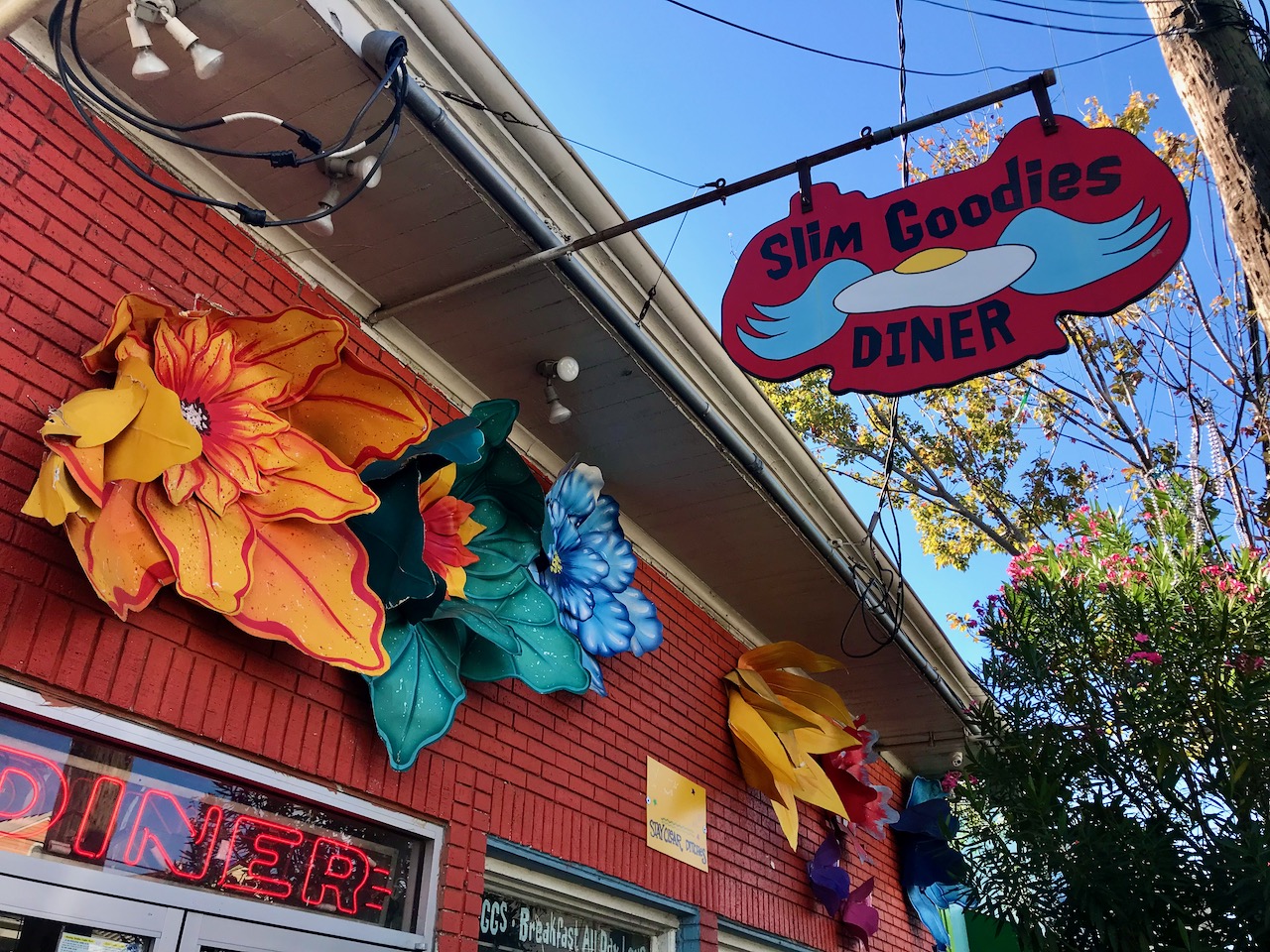 Slim Goodies Quirky Fab Diner in the Big Easy - Glover Gardens
